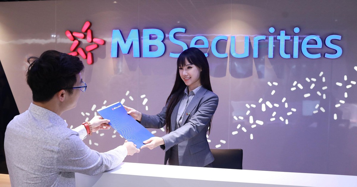 Giá ở vùng đỉnh lịch sử, Chứng khoán MB (MBS) lên phương án phát hành hơn 109 triệu cổ phiếu ...