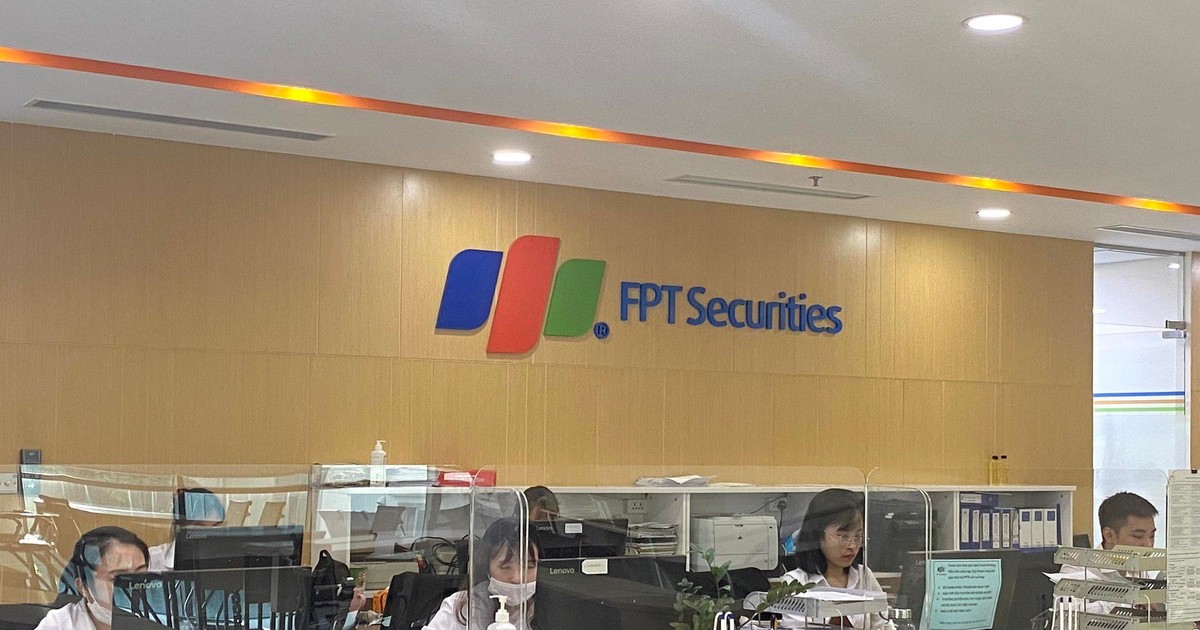 FPTS: Từ bỏ lợi nhuận ngắn hạn để đổi lấy sự an toàn, bền vững | Tin nhanh chứng khoán