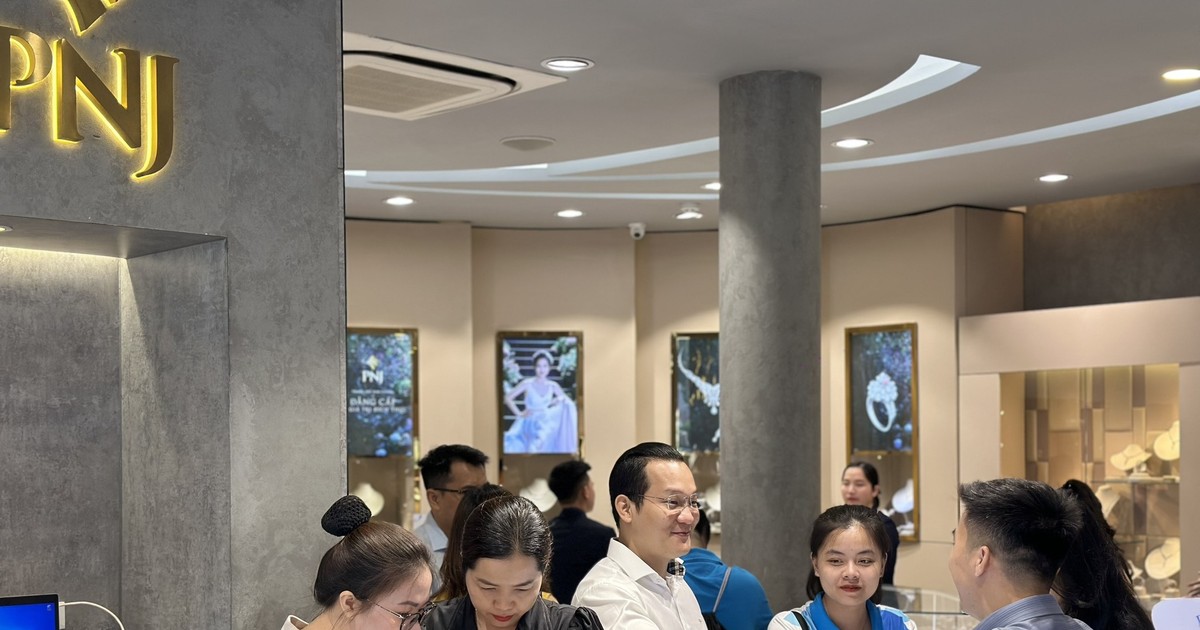 VGTA kiến nghị cho phép PNJ, Doji được tham gia bán vàng bình ổn | Tin ...