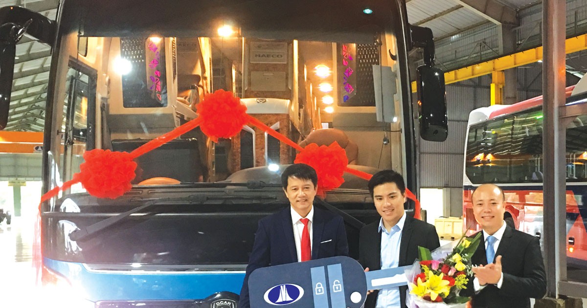 Thành viên của BRG bàn giao xe HAECO Limousine thứ 150 | Tin nhanh ...