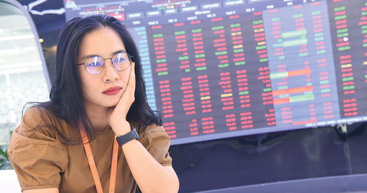 Loay hoay chiến lược đầu tư tháng 11 | Tin nhanh chứng khoán