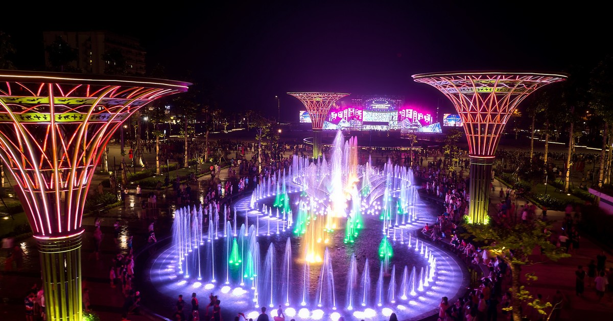 Vì sao Sầm Sơn chiếm “ngôi vương” du lịch toàn quốc dịp lễ 30/4, 1/5 ...