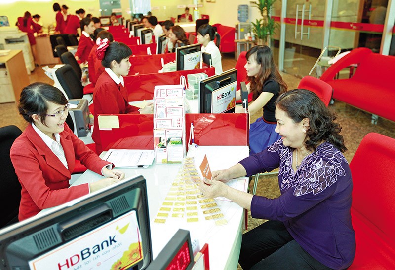 Giáp Tết, ngân hàng tăng lãi suất để hút tiền