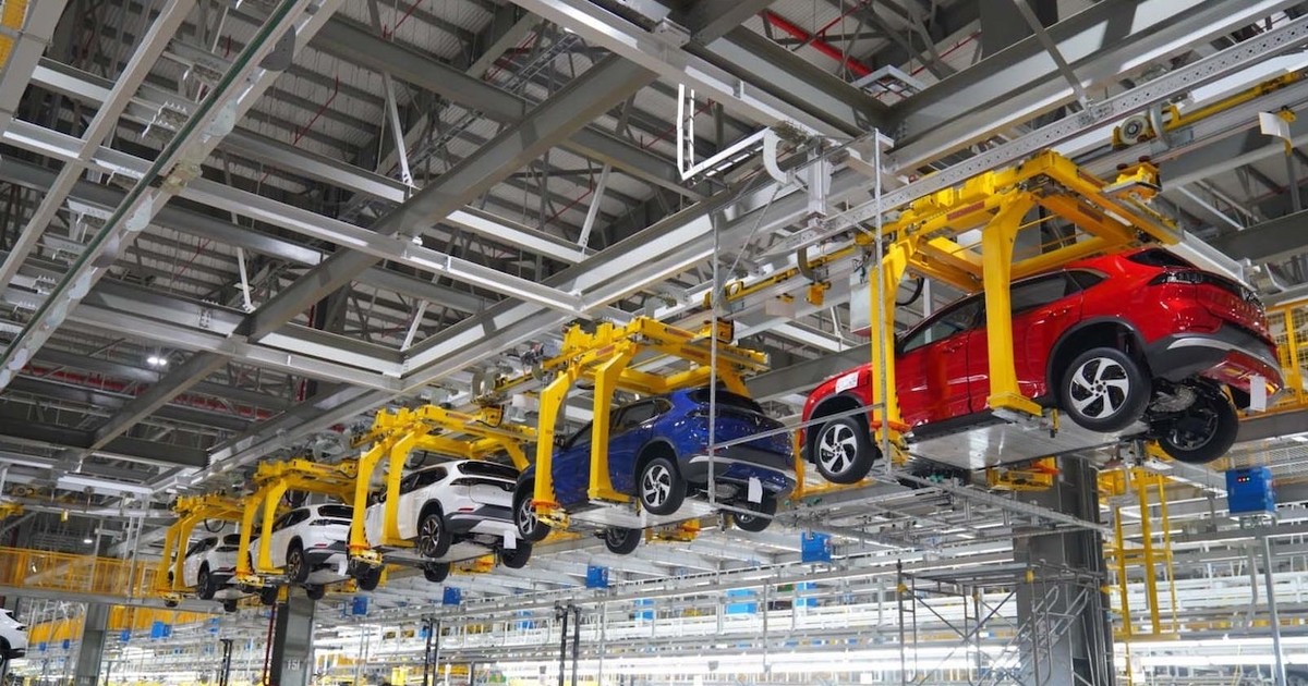Chi nhập khẩu ô tô và linh kiện phụ tùng 4 tháng tăng hơn 1 tỷ USD ...